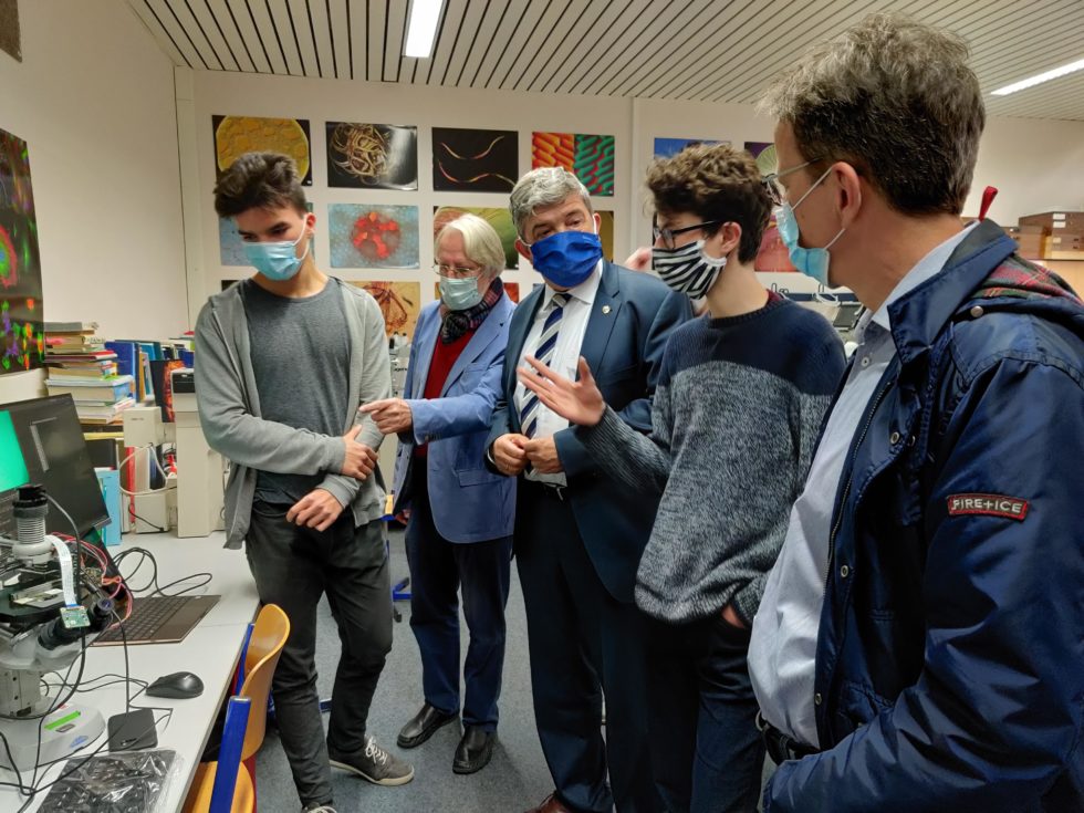 60.000 Euro Förderung für das Mikro-MINT: Schülerforschungszentrum Rostock | MikroMINT